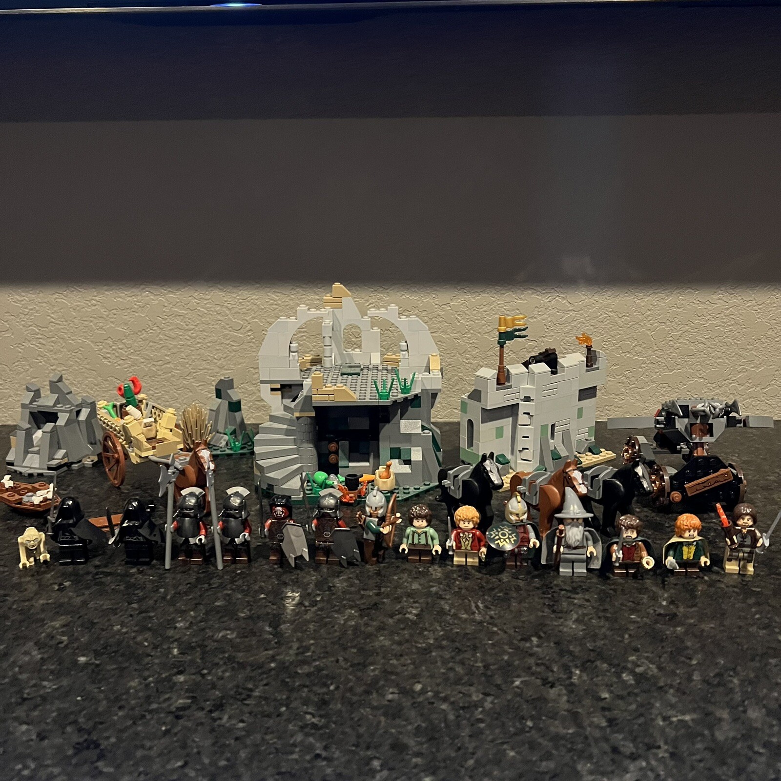 Lego Lord Of The Ring The Hobbit Lot Weathertop 9472, Uruk-Hai 9471 ...