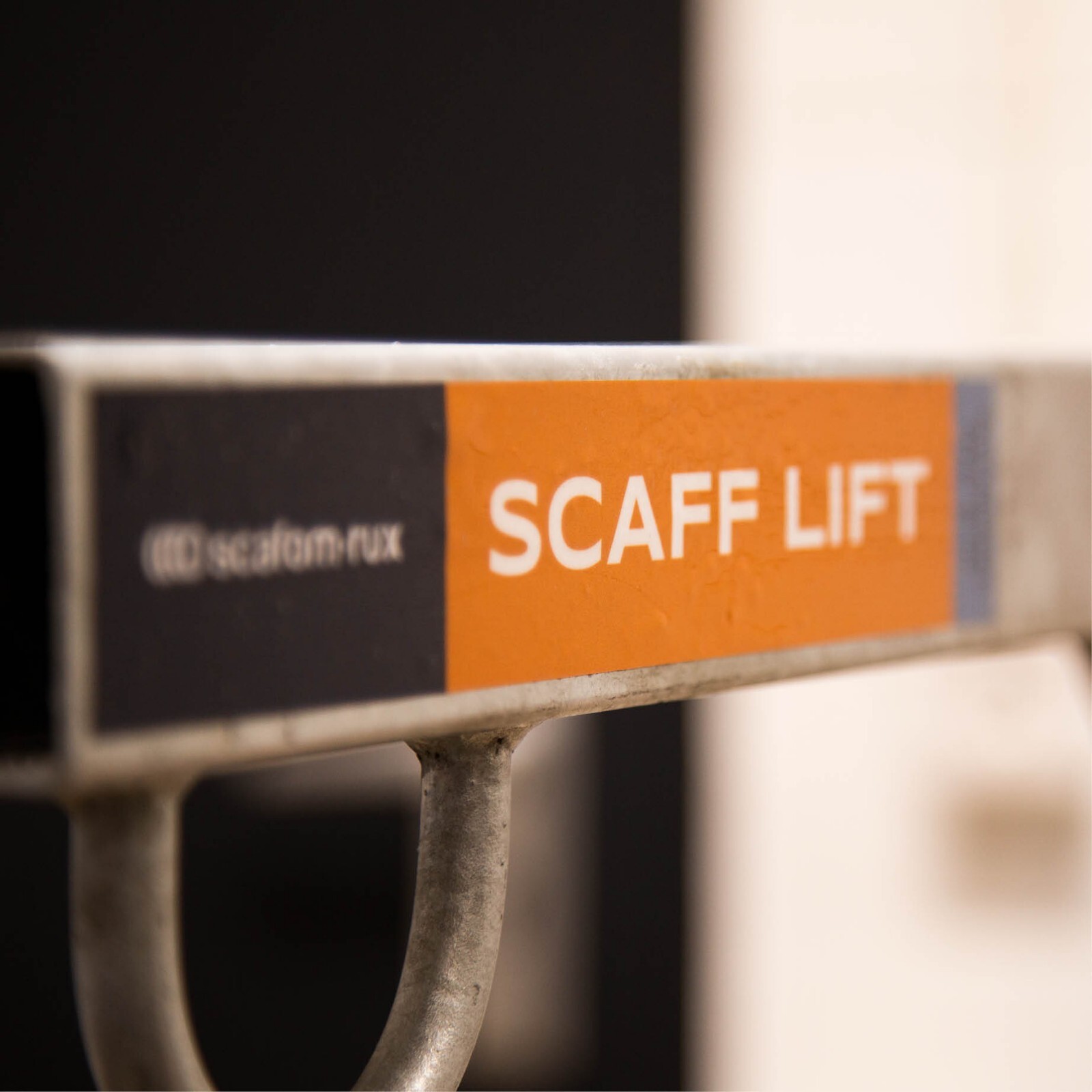 Scafom-rux | Scaff Lift Schwenkarm für Aufzugsrolle, bis 50 kg ...