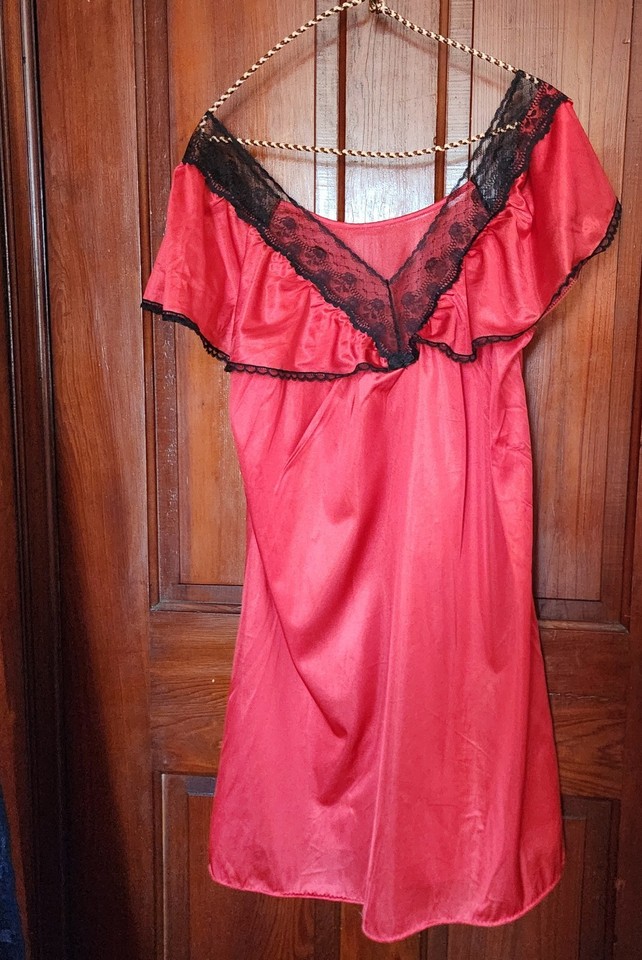 Vintage First Lady Red Nylon Slip Womens Medium Black Lace Trim ...