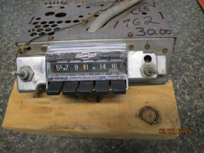 1962 Chevy Deluxe Push Button Radio Original Condition Reduced | eBay