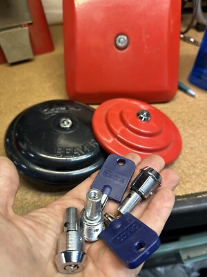 1 locks + 1 key BEAVER GUMBALL CANDY VENDING MACHINE HIGH SECURITY ...