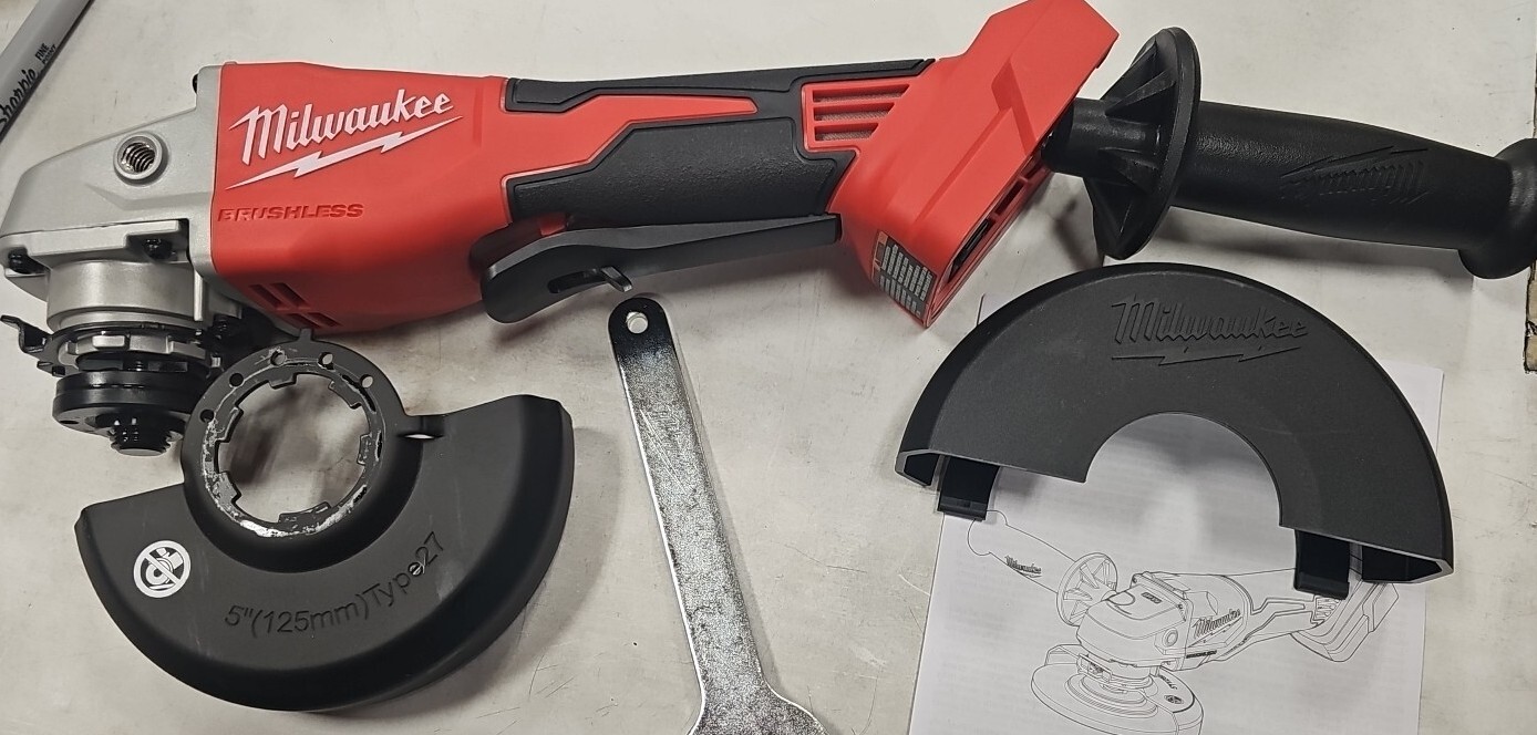 Milwaukee 2686-20 M18 Brushless Cordless 4.5"/5" Grinder w/ Paddle ...