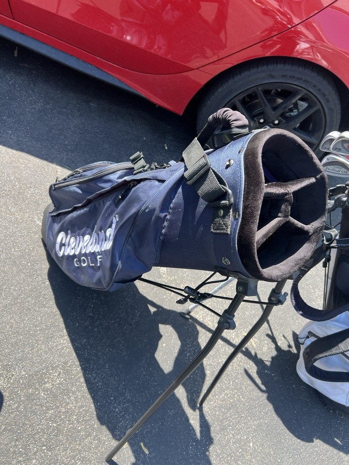 Golf Bags/ carry / stand, with double strap, GR888 group of bags $98 ...