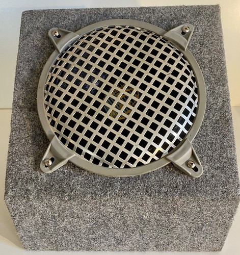 Roadmaster RSE80HC 8" Universal Carpeted Speaker/Subwoofer Enclosure | eBay