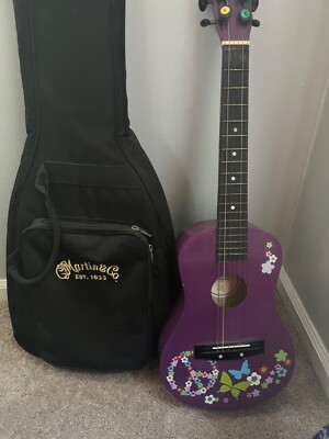 BEGINNER 6 STRING PURPLE GUITAR BY FIRST ACT DISCOVERY PLUS GUITAR CASE ...