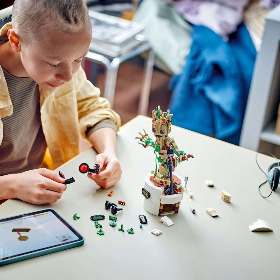 Marvel Dancing Groot Buildable Animated Toy 76297 | eBay UK