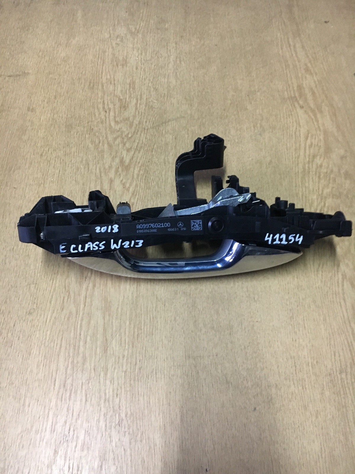 MERCEDES-BENZ E-CLASS N/S/R Rear Left Exterior Door Handle A0997602100 ...