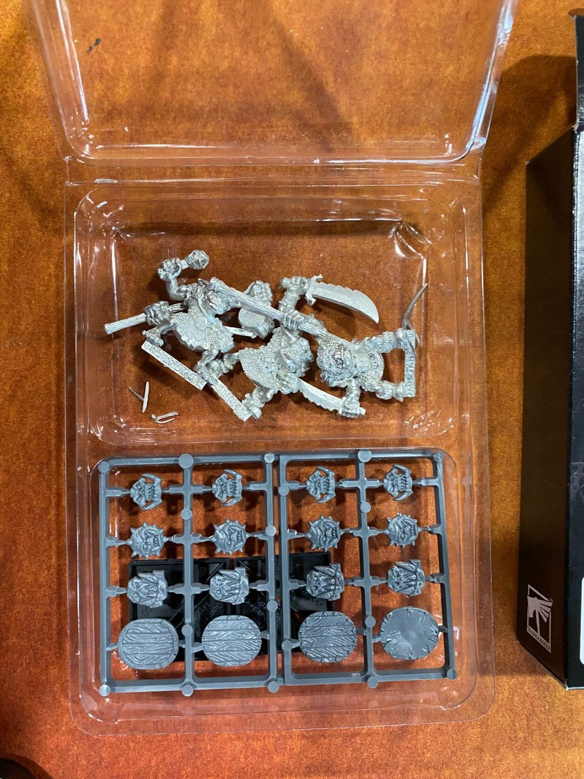 Warhammer The Old World - Orc And Goblin Tribes Orc Big 'uns Command ...