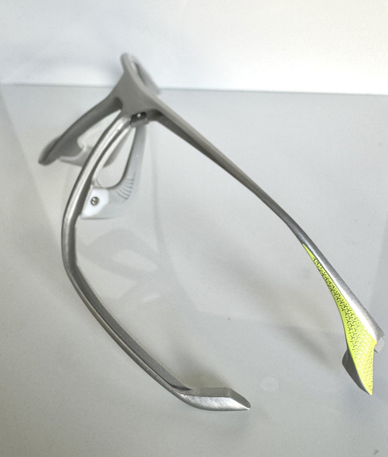 Nike Stratus M DC3407 011 Sunglasses Silver Front Frame/Nose Pad ...