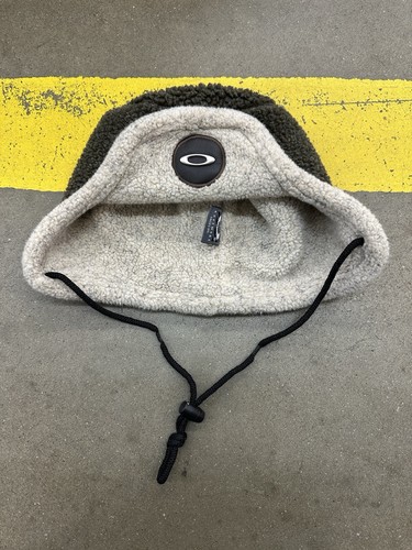 Vintage Oakley Software Moscow Ushanka Beanie Hat Fuzzy Ear Flaps ...