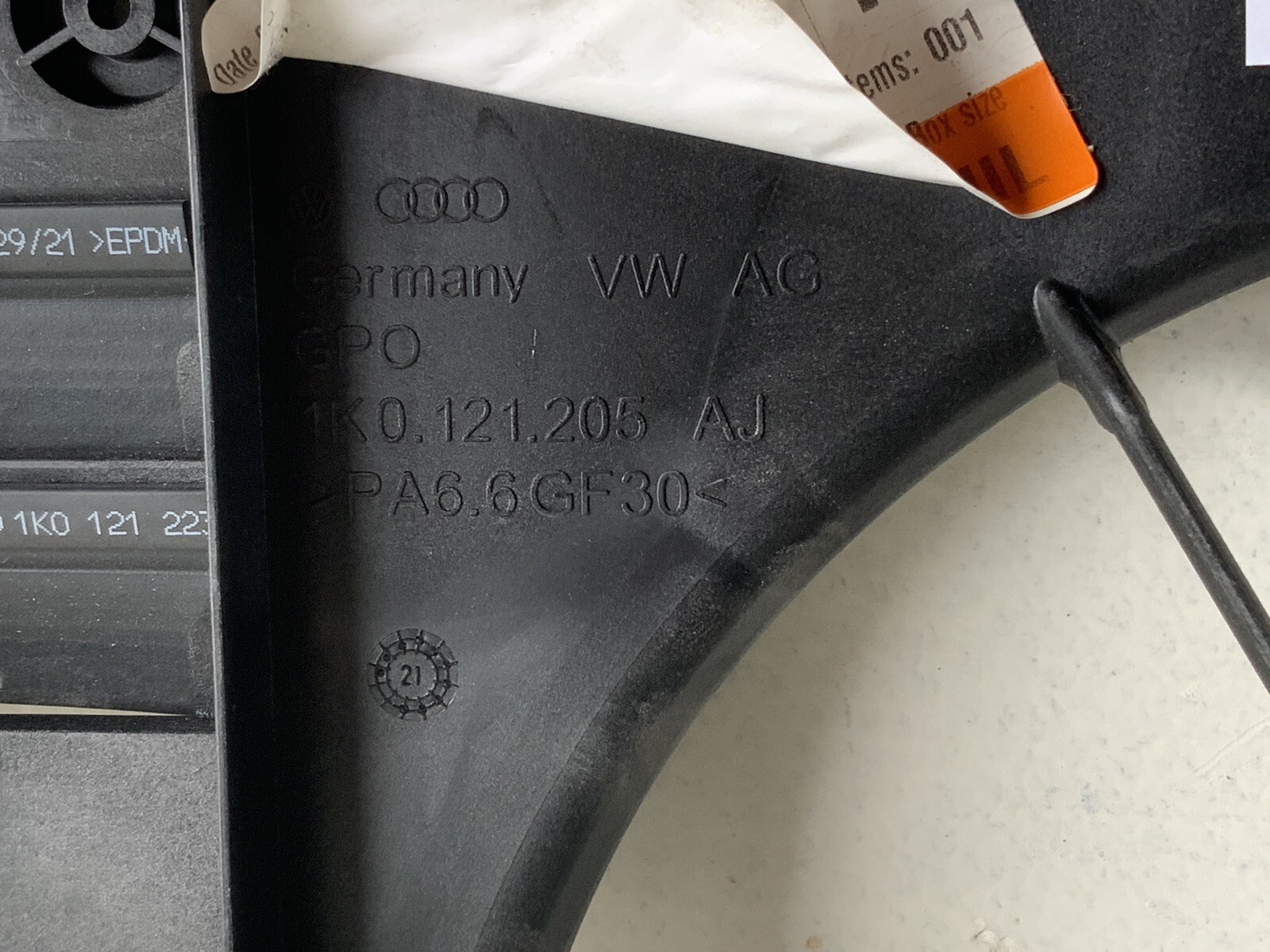 New OEM 2005-2018 Volkswagen Engine Cooling Fan Shroud Jetta 1K0-121 ...