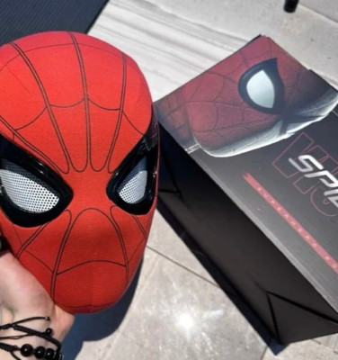 Spider-Man Mask Moving Arachnid Eyes Chin Control Eyes Helmet Masks ...