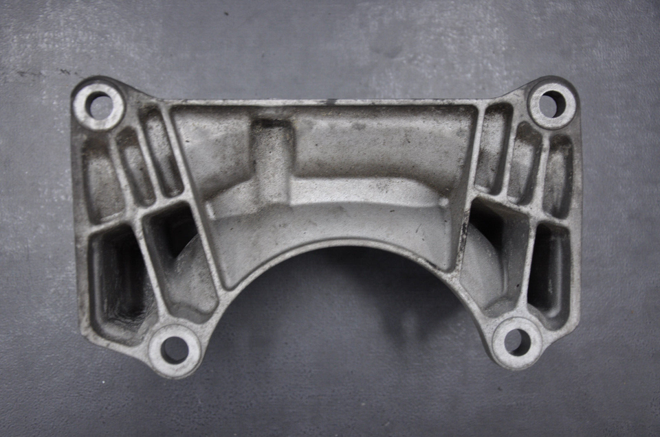 Gear Holders 6761104 BMW E60 E61 545i 550i Getriebetragbock Automatic ...