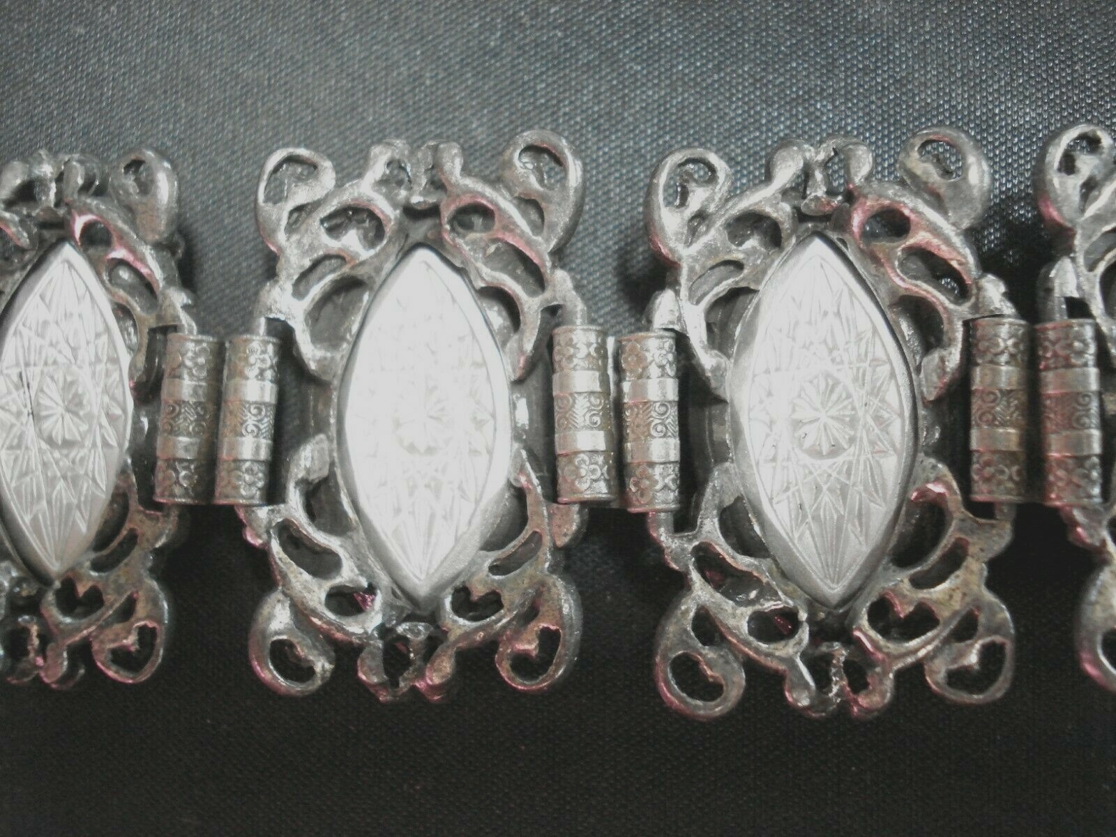 RARE 1950's Elizabeth Morrey Etched Art Glass Marquee… - Gem