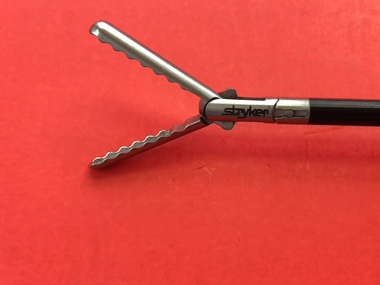 Stryker Monopolar Grasper 5mm x 42cm Ref: 250-181-164 | eBay