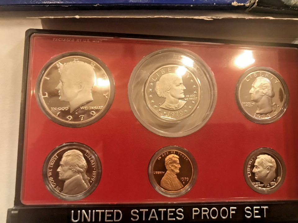 17 UNITED STATES PROOF COIN SET, I US MINT 1990 PRESTIGE SET, 2 U.K U.C ...