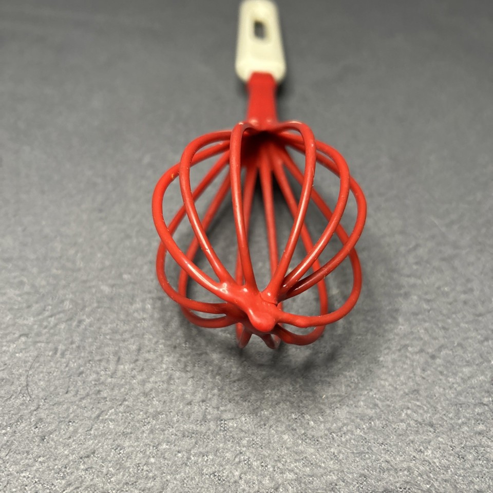 Vintage Bonny Red Balloon Whisk White Handle Rubber Coated Retro ...