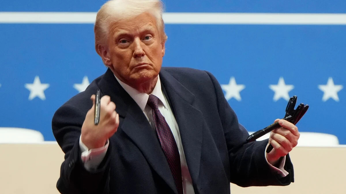 2025 White House Issue VIP Trump Sharpie Pen Presidential Seal ...