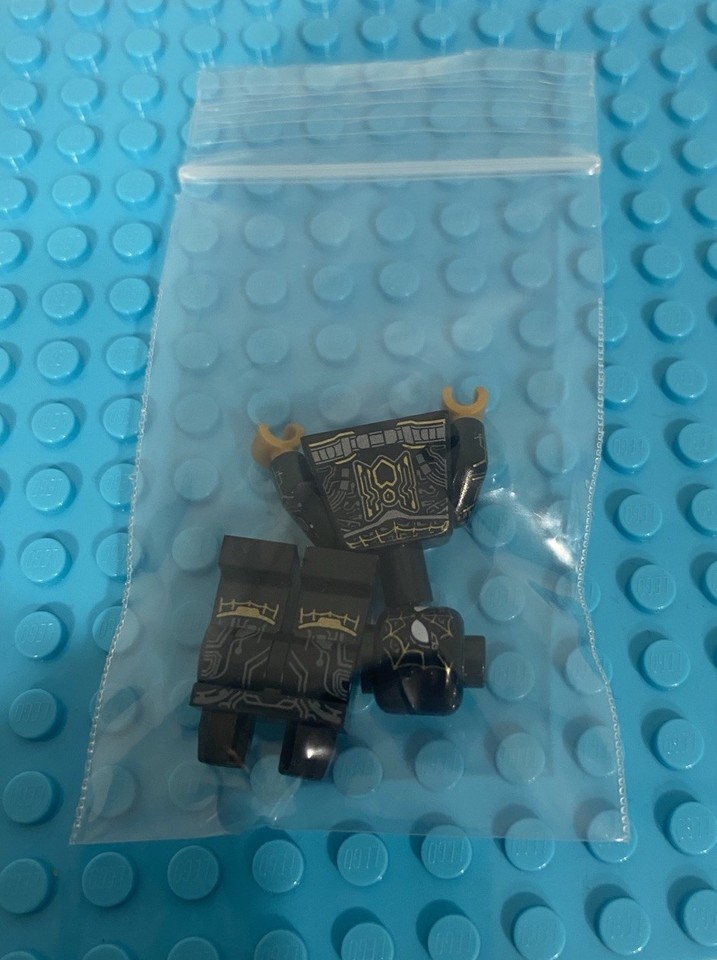 Lego 76195 Spider-Man Drone Duel Spider-man Black And Gold Minifigure ...