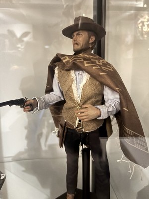 Hot Toys Clint Eastwood Figure Complete | eBay