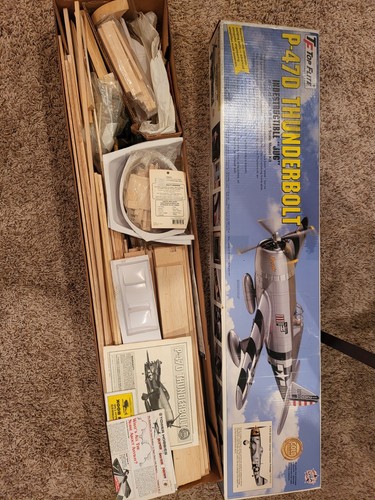 Top Flite Vintage P-47 Thunderbolt Balsa Stand Off Scale Model RC ...