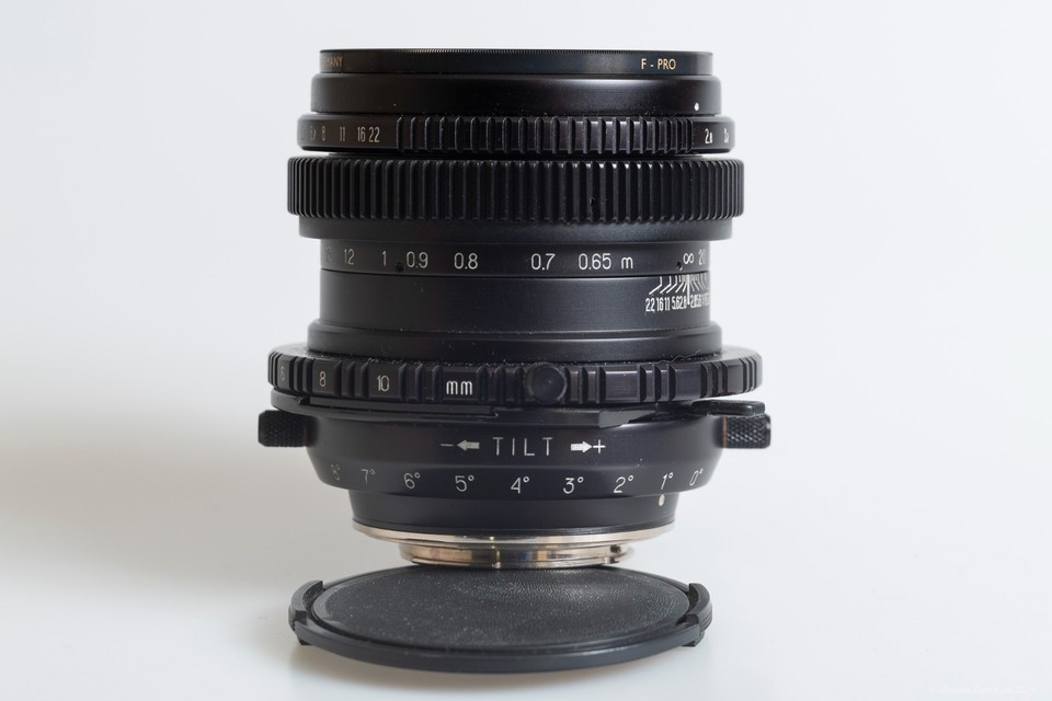 Hartblei-Zeiss 80mm f2.8 Tilt/Shift Lens with optional stiching mount ...