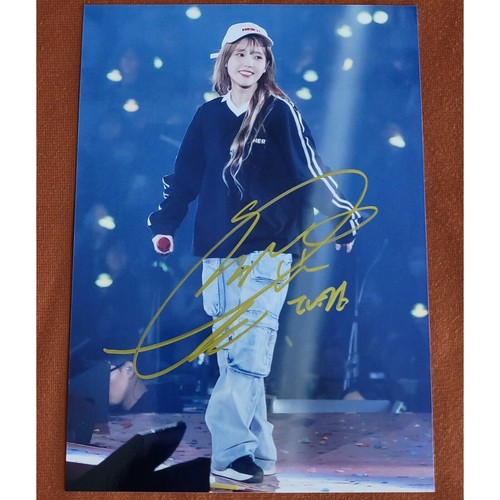 K-POP IU Lee Ji Eun Autographed Signed Photo Autographs Collectibles 4* ...