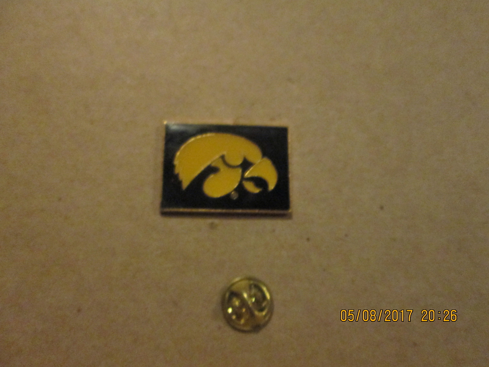 NCAA Iowa Hawkeyes Vintage Circa 1990's College Lapel Pin | eBay