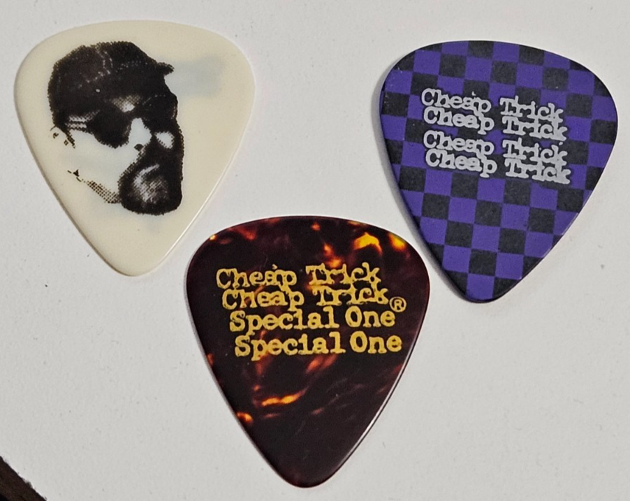 CHEAP TRICK DRUMHEAD & GUITAR PICKS NIELSEN ZANDER PETERSSON DRUM HEAD ...