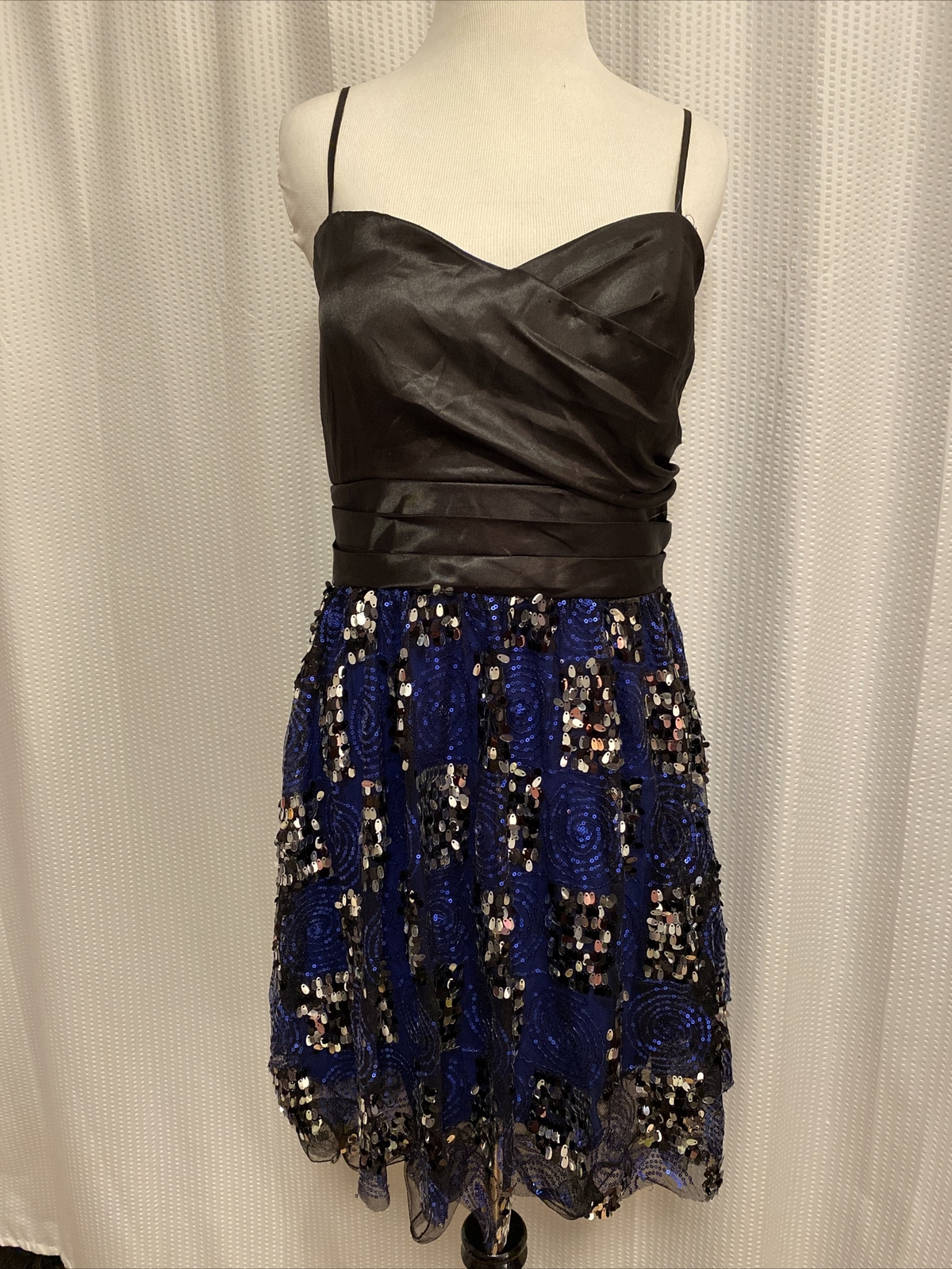 jessica designs international 15 sequin blue and blac… - Gem