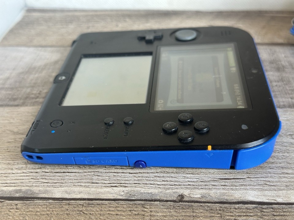 Nintendo 2ds Blue With stylist and USB charging cable good condition ...