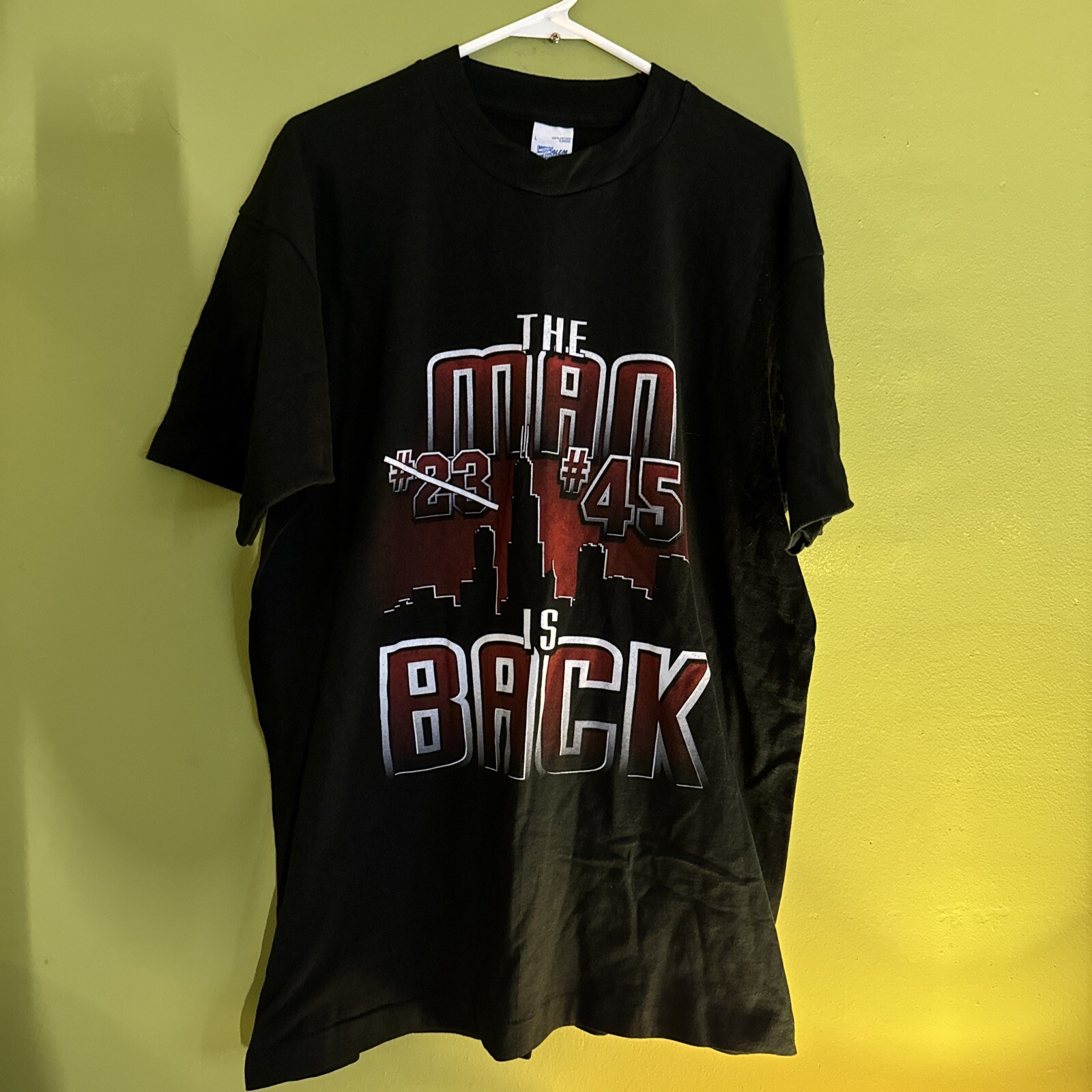 Vintage 1990’s Michael Jordan “The Man Is Back” Shirt… - Gem