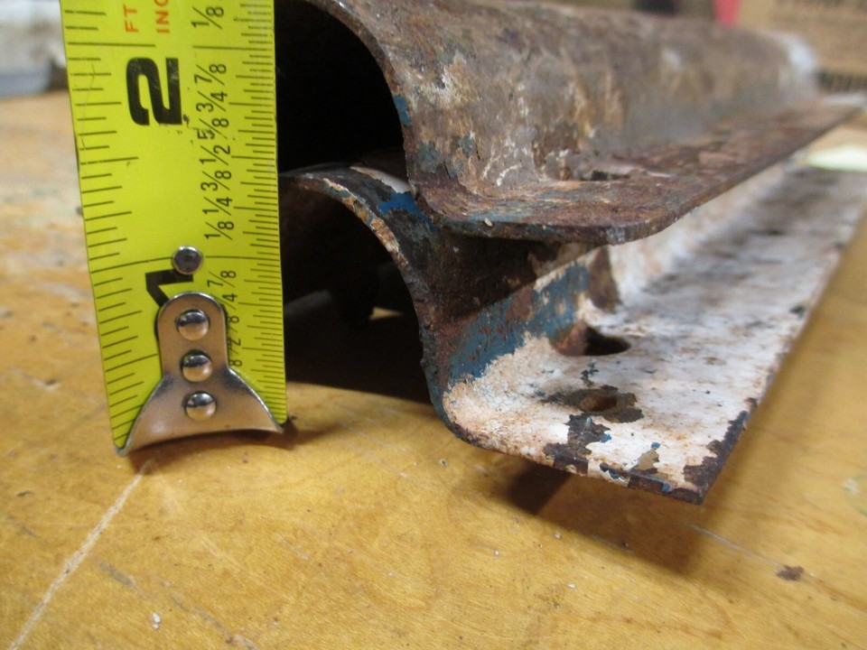 VINTAGE HOOSIER CABINET SIDE BRACKETS 2 PCS. LOT # E | eBay