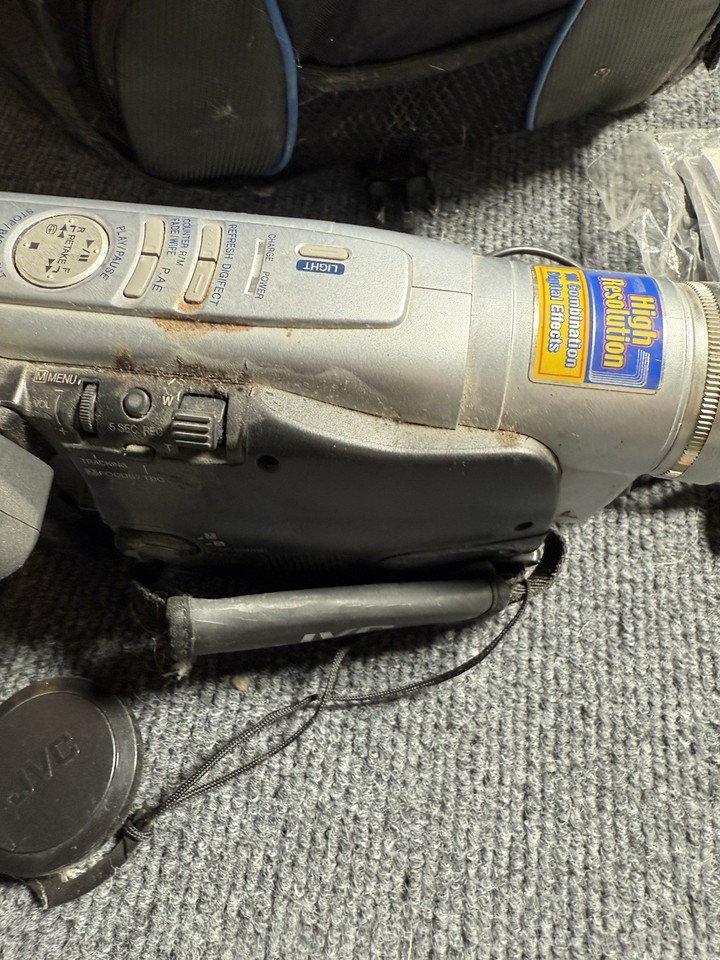 JVC GR-SXM265U Compact Super VHS-C Camcorder 700x Digital Zoom Tested ...