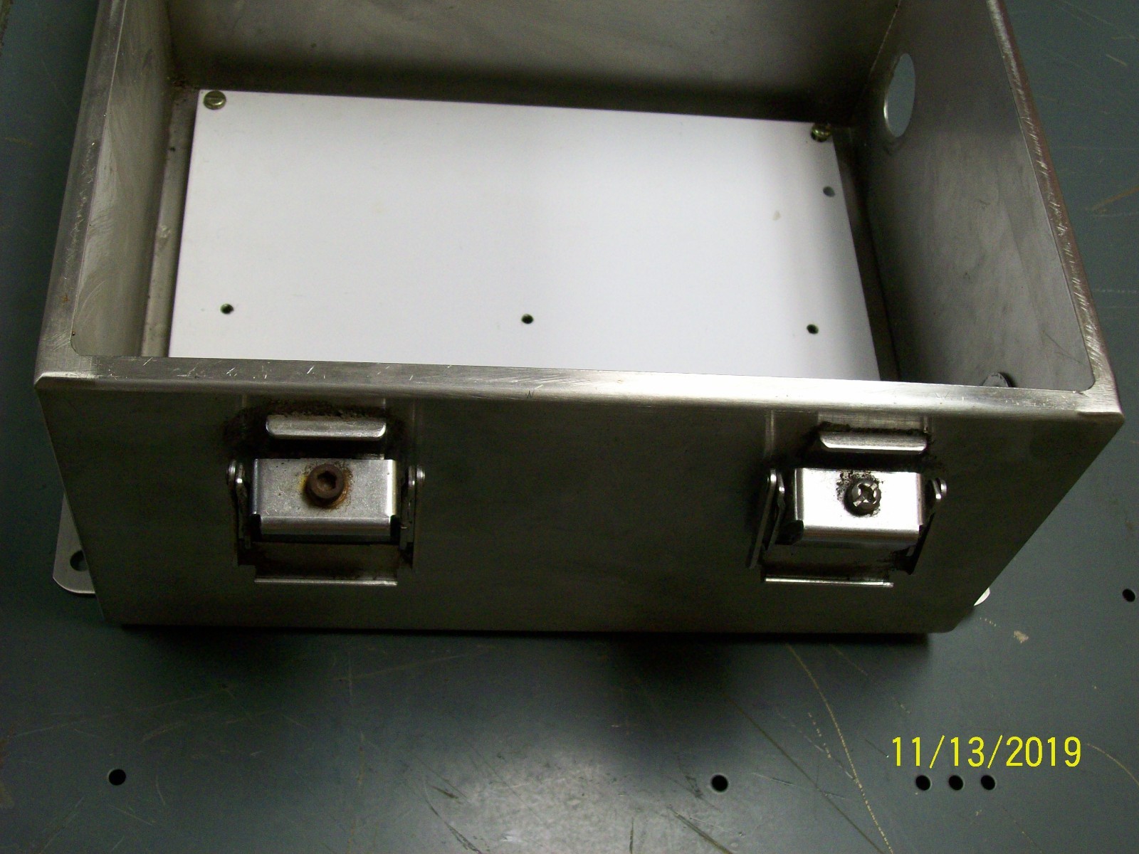 HOFFMAN A12106CHNFSS STAINLESS 12x10x6 ENCLOSURE BOX 6-HOLE | eBay