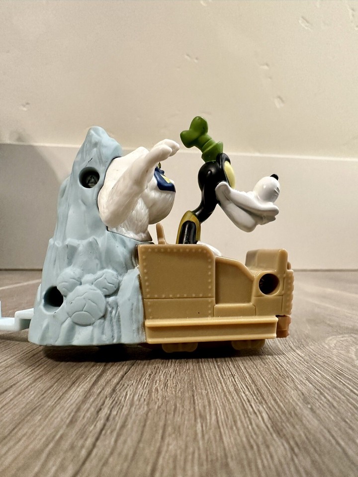 Disney World Goofy & Yeti Expedition Everest Train McDonalds Happy Meal ...
