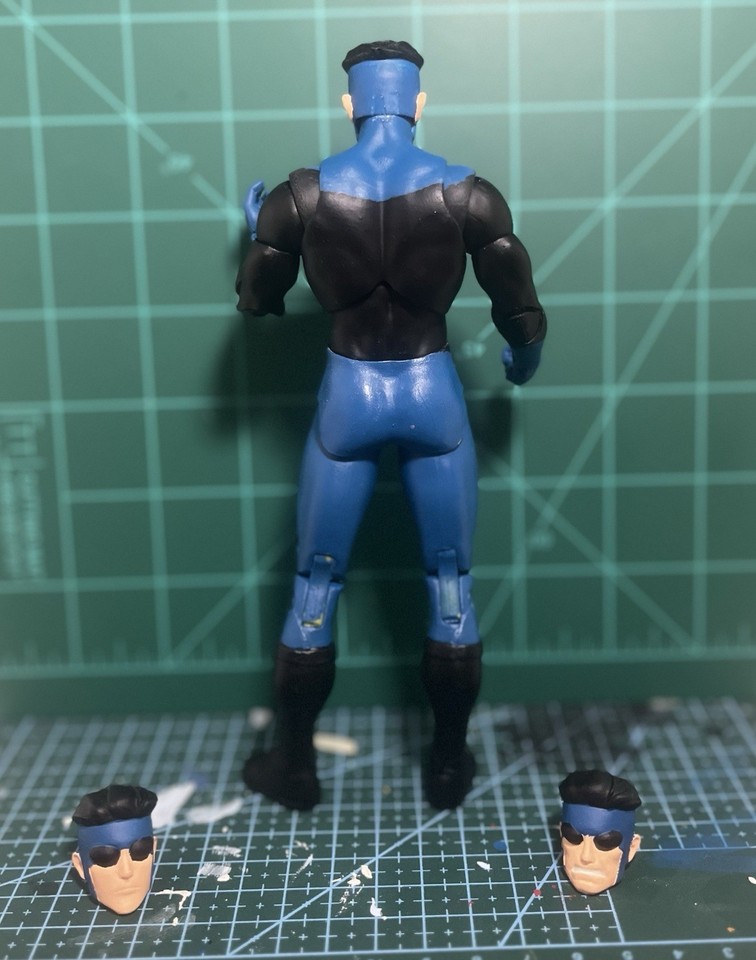 (Invincible Action Figure) Comic Style Blue Suit Invincible Action ...