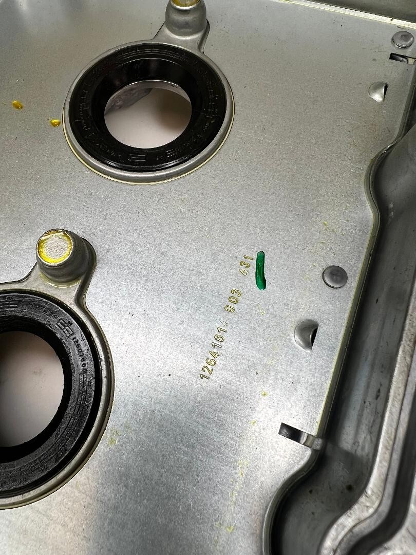 Right Valve Cover 12688702 From 2020 Chevrolet Traverse 3.6 12666776 | eBay