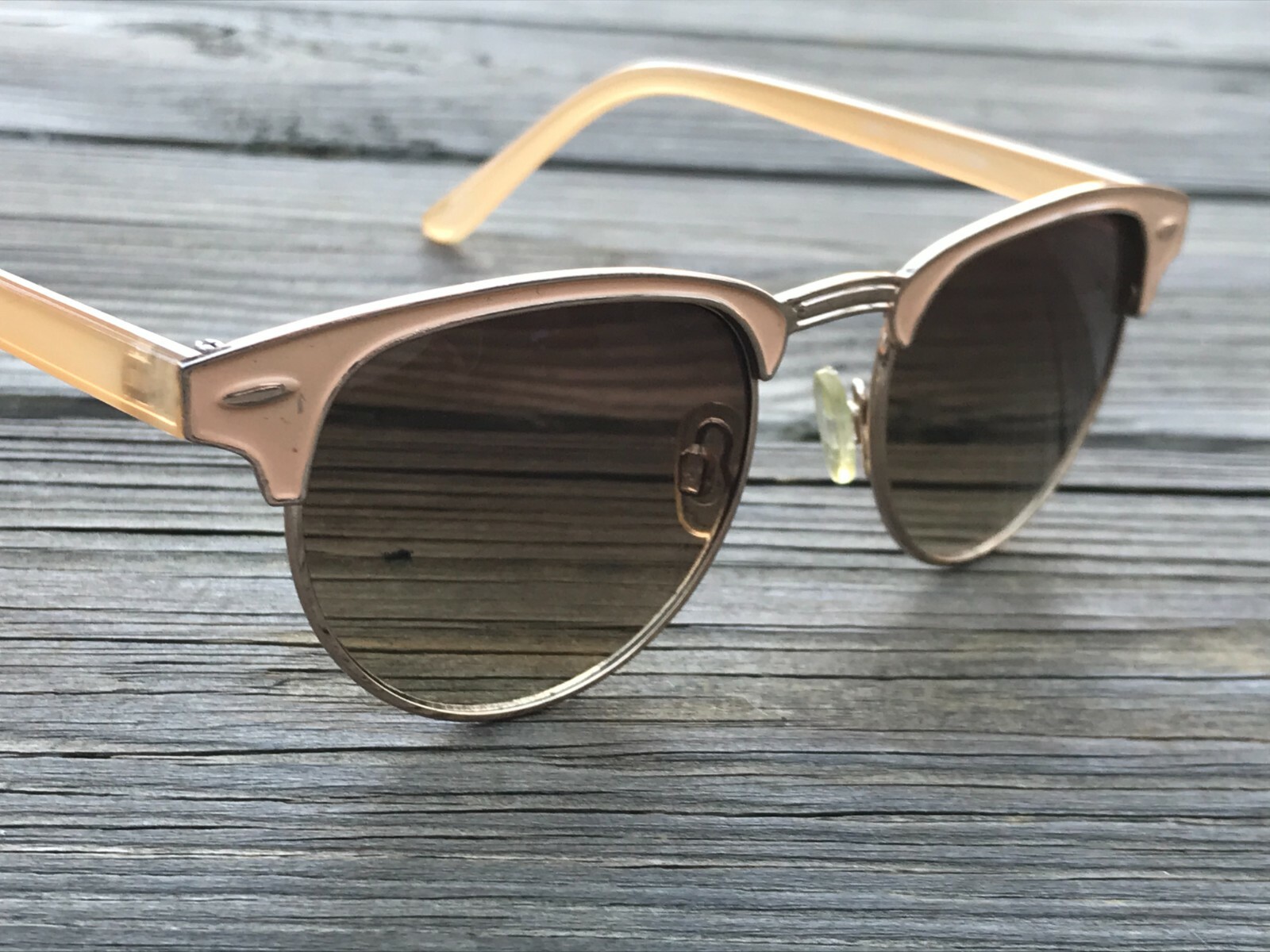 Vogue Lady Sun shades Age 14 and Up Eye Put on Shades – Surf Avenue Mall