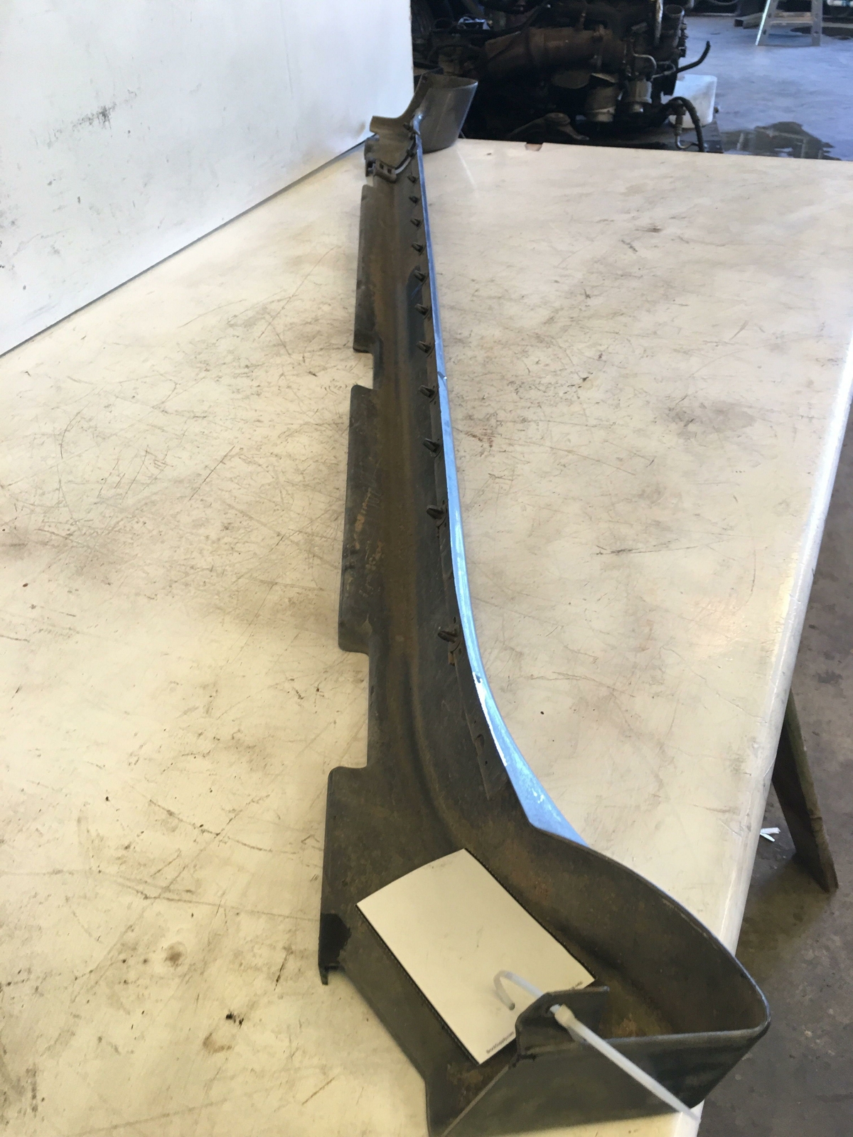 2000 FORD EXPLORER Rocker Molding Trim Panel Passenger Right Black Used ...