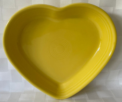 NEW Fiesta 9" SUNFLOWER 26oz RETIRED LARGE HEART BOWL Fiestaware ...