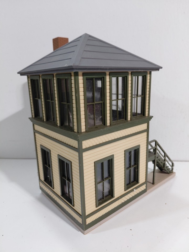 Walthers O Gauge Model Railroad Scenery Lighted Switch Tower (Read) | eBay