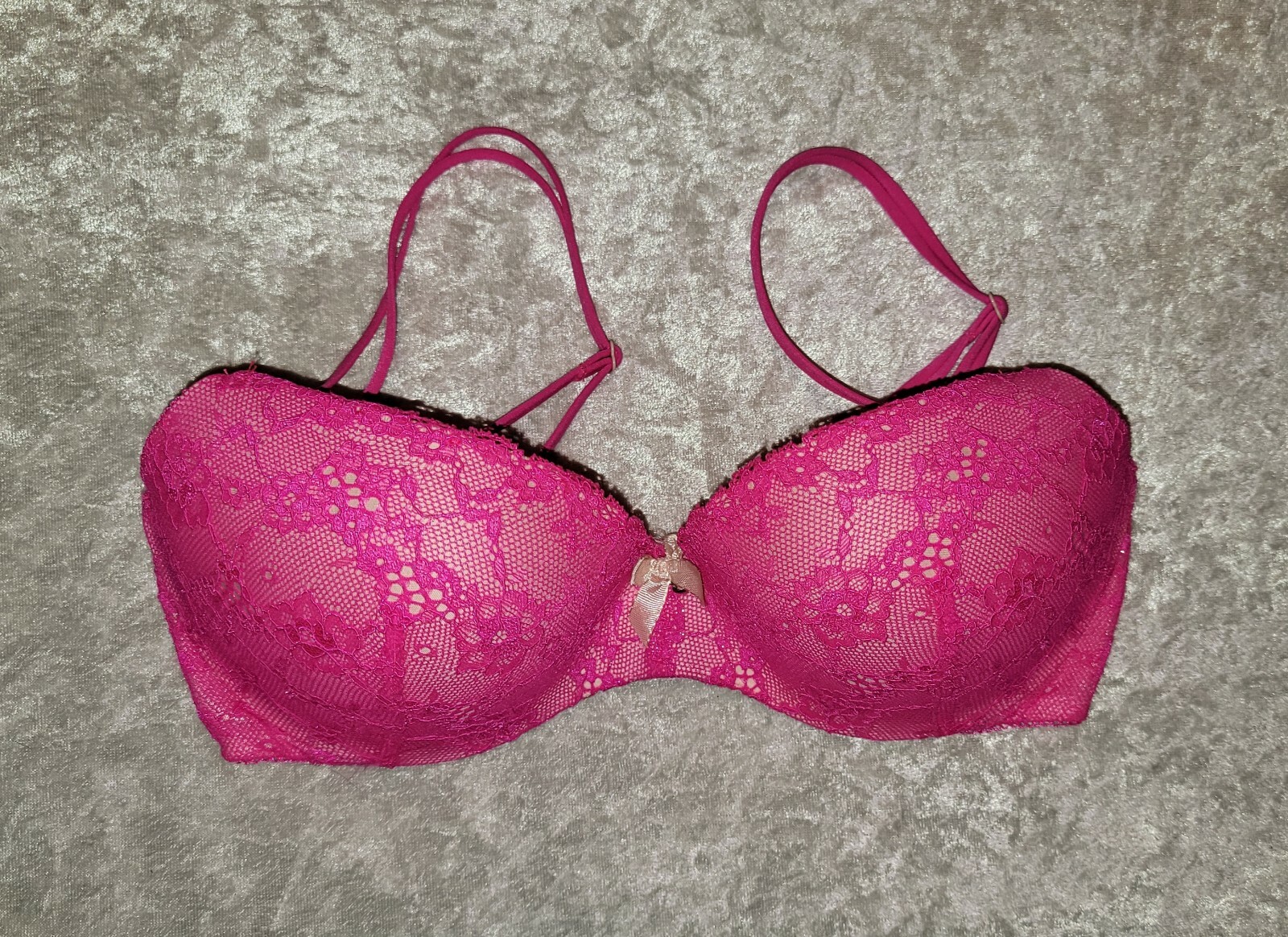 Victoria's Secret Lace Padded Demi Bra Size 32D Hot P… - Gem