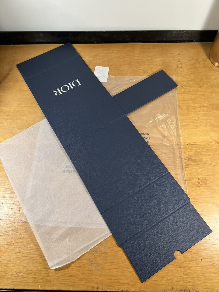 Medium-size Square Dior Gift Box in Textured Navy Blue with Dior Text ...