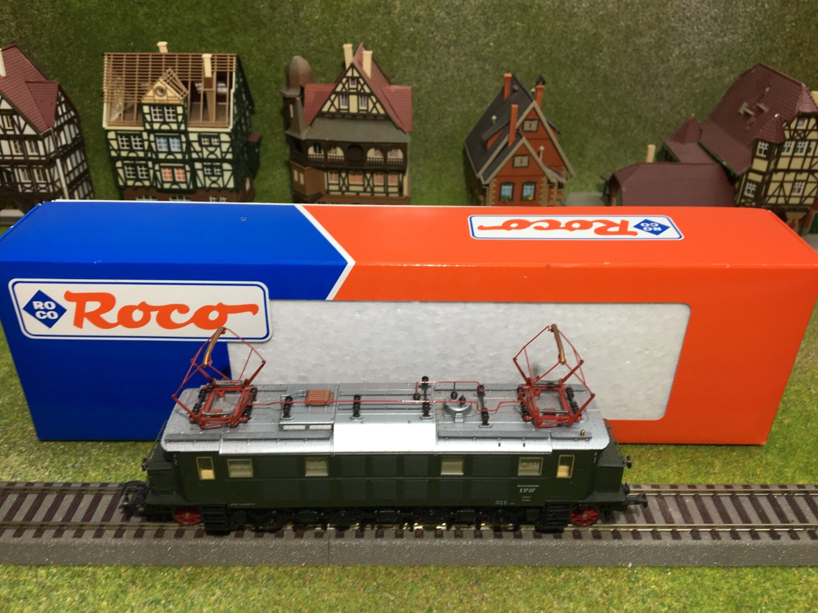ROCO 43717 E17 Locomotive DCC | eBay