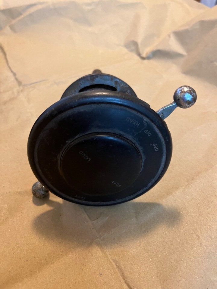 Vintage car 1920s 1930s steering wheel centre horn headlight indicator ...