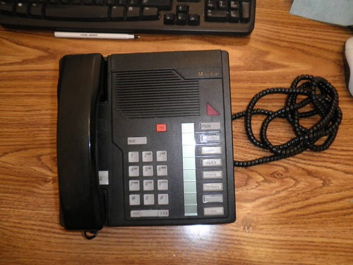 Northern Telecom / Meridian: NT9K0BAA03 Telephone