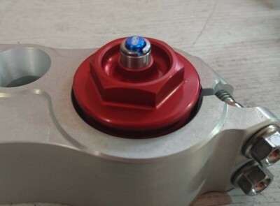 Honda CR250 CR 250 Billet fork top caps Showa RED 1986 1987 1988 Bolt ...