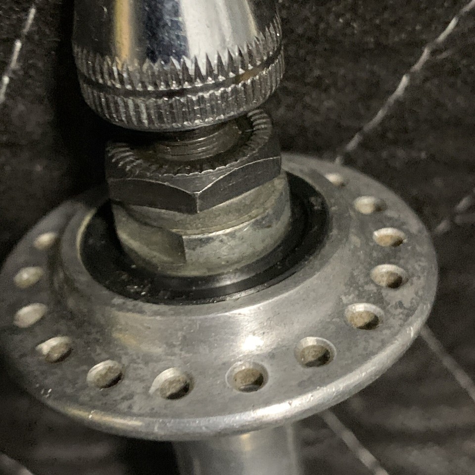 SOVOS REAR HUB AND UNKNOWN FRONT HUB QR | eBay