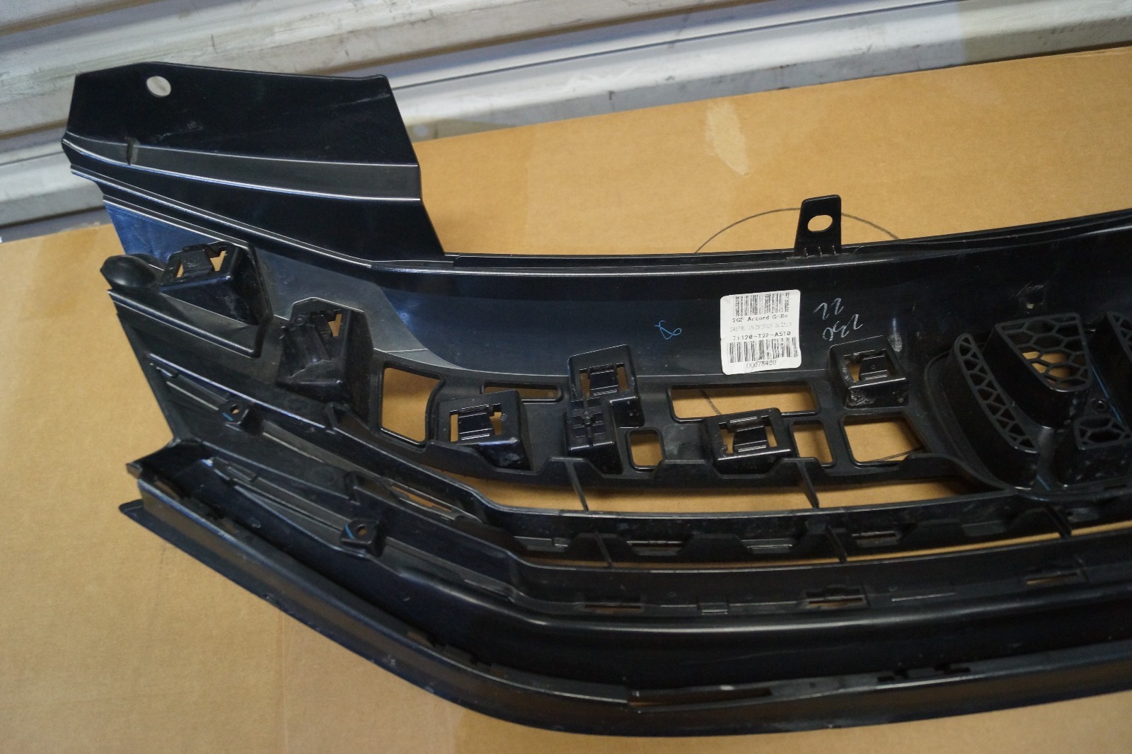 2016 2017 2018 HONDA ACCORD SEDAN FRONT GRILLE OEM 71121 T2F A510 | eBay